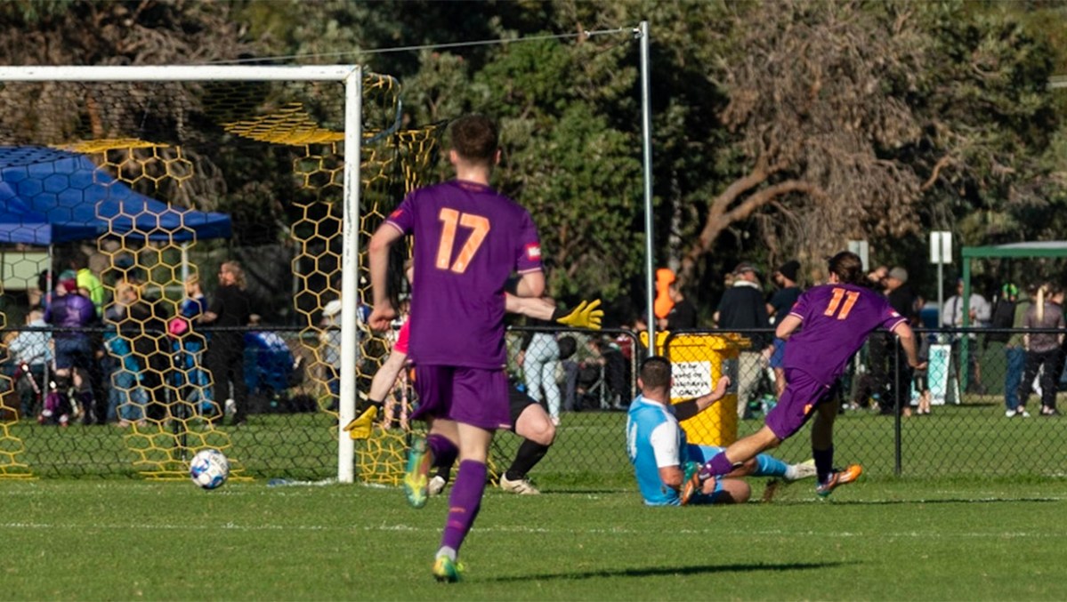 Leech bags treble as Glory turn on the style - Perth Glory