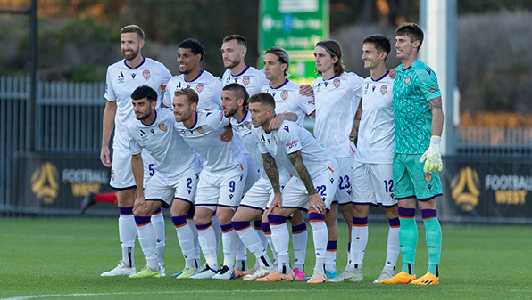 Late salvo sees off WA State Team - Perth Glory