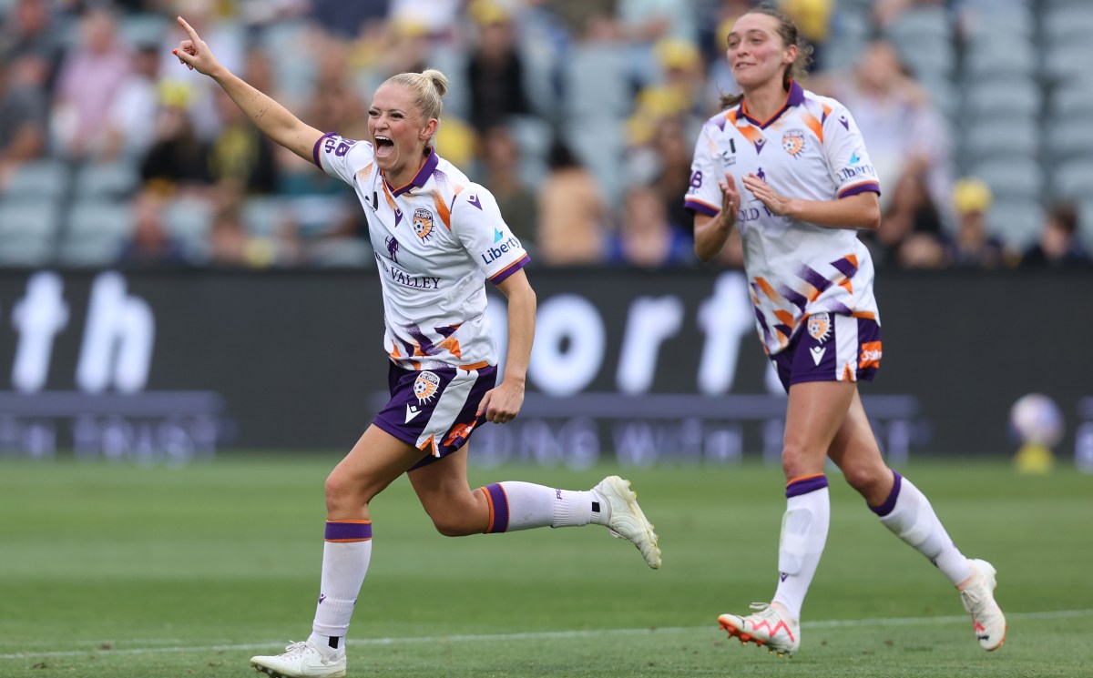 In-form Farrow fires Glory to hard-fought away win - Perth Glory