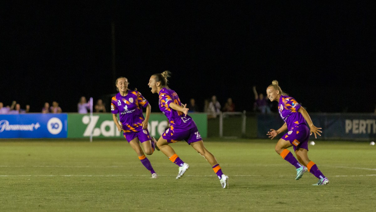 Late Dalton stunner earns Glory home draw - Perth Glory