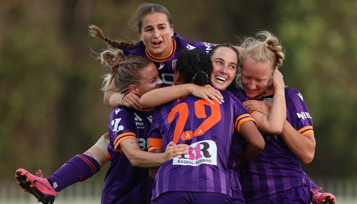 ALW Match Report: Hollar at the double as Glory secure rousing win over ...